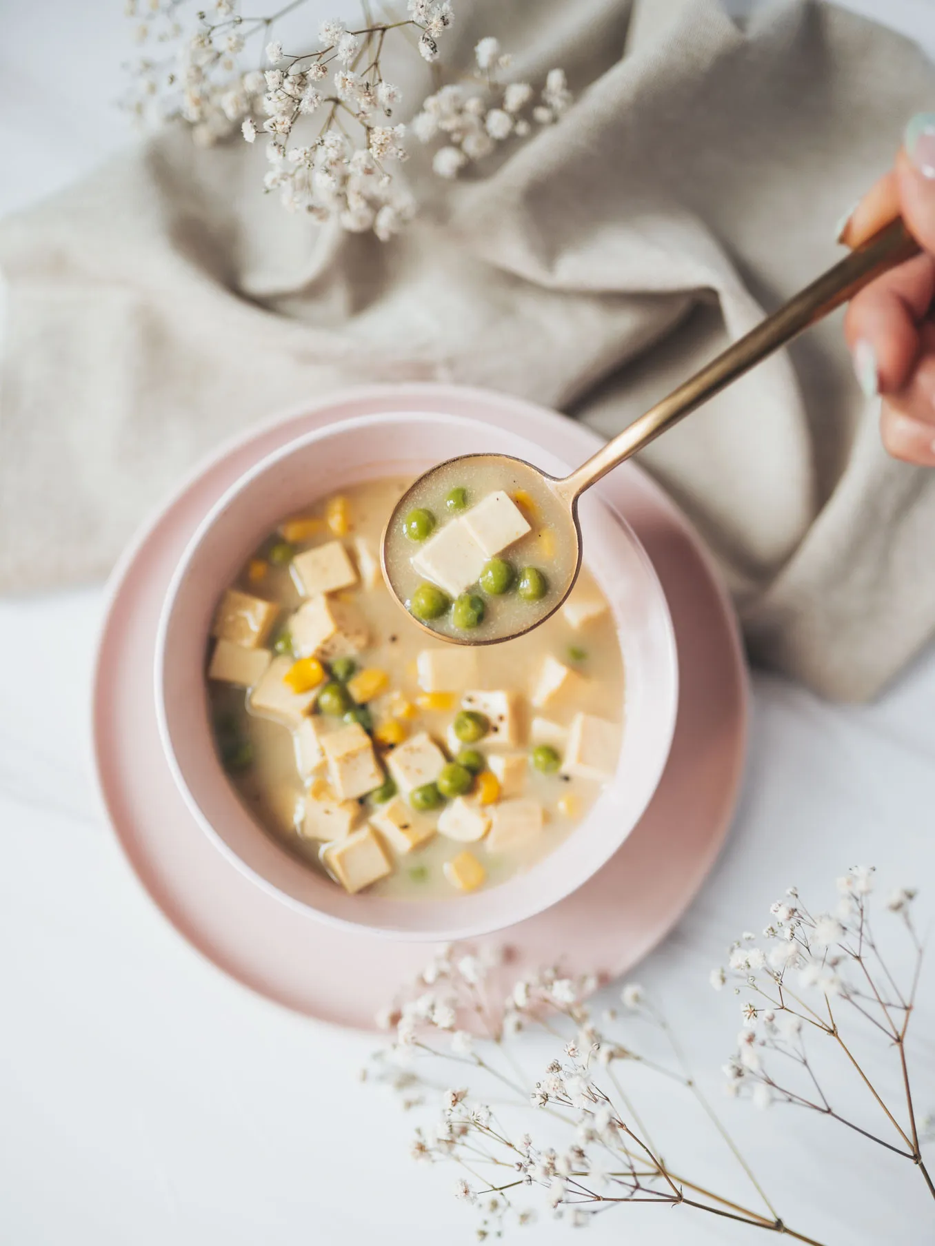 Tofu Veggie Curry Soup - Chloe Ting Recipes