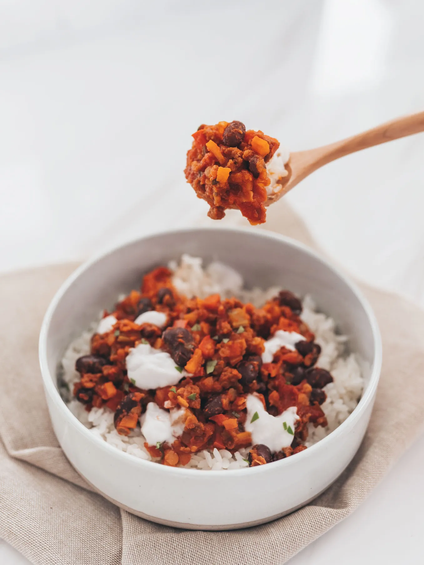 Vegan Chili Con Carne - Chloe Ting Recipes